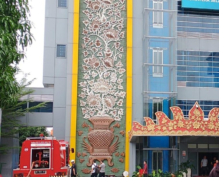 Kebakaran Landa Gudang PLN UID S2JB Palembang, Tidak Ada Korban Jiwa ...