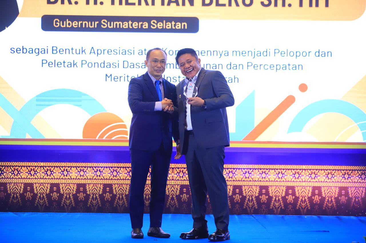 Herman Deru Raih Penghargaan Pelopor Percepatan Meritokrasi dari BKN RI - katanda.id